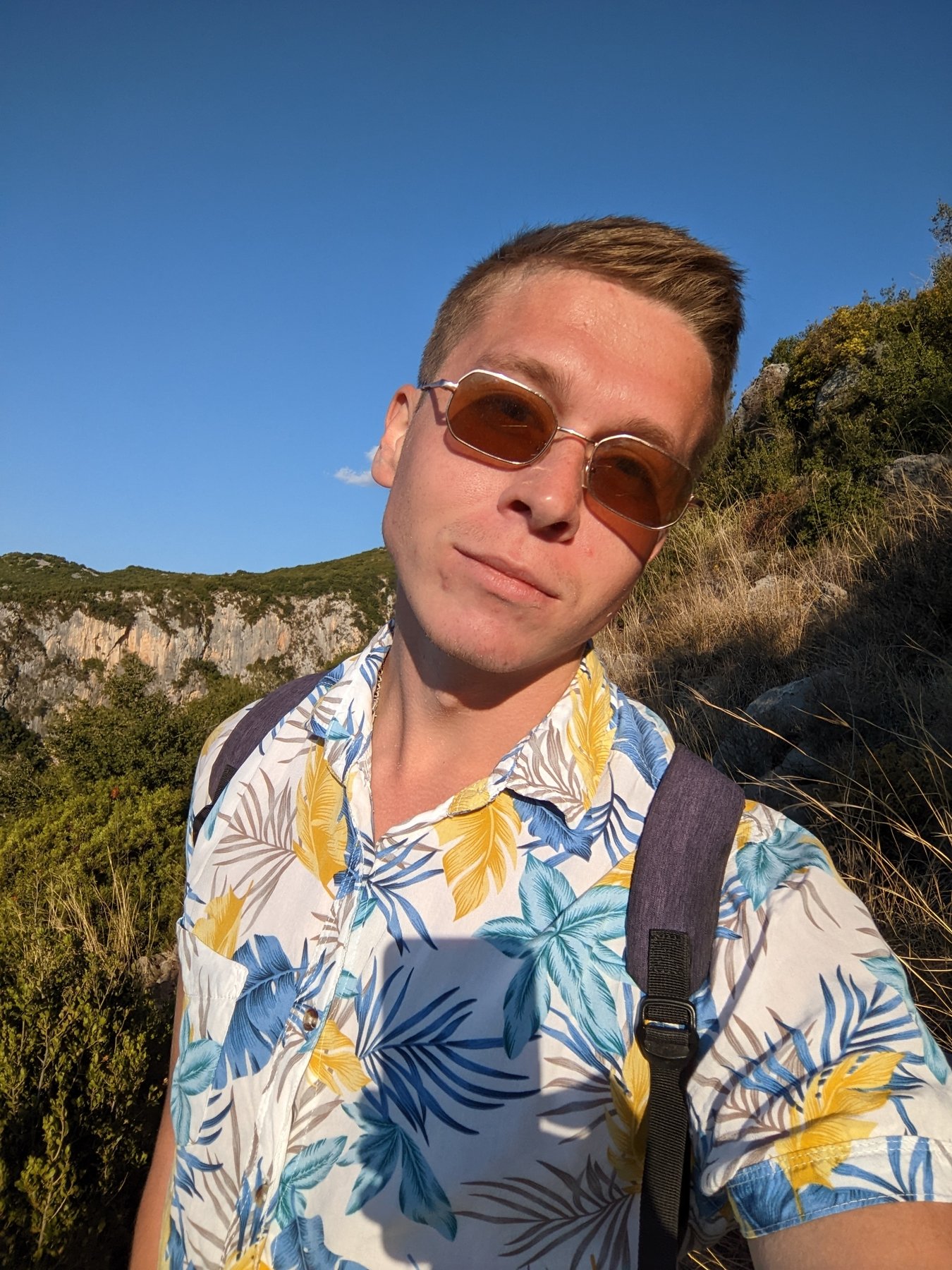 Adi Twink Ukrainian Male Escort In Dubai