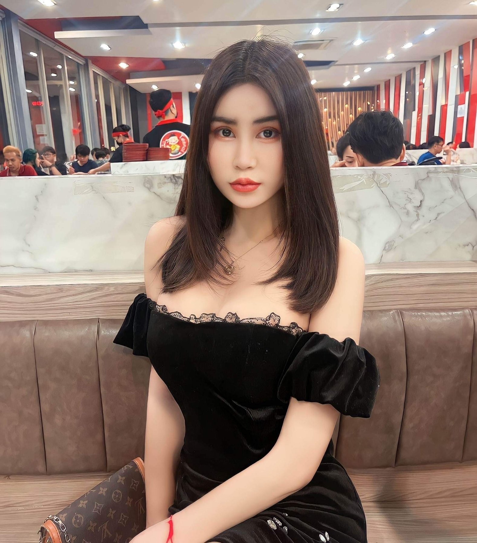 Be Am Thai Transsexual Escort In Bangkok