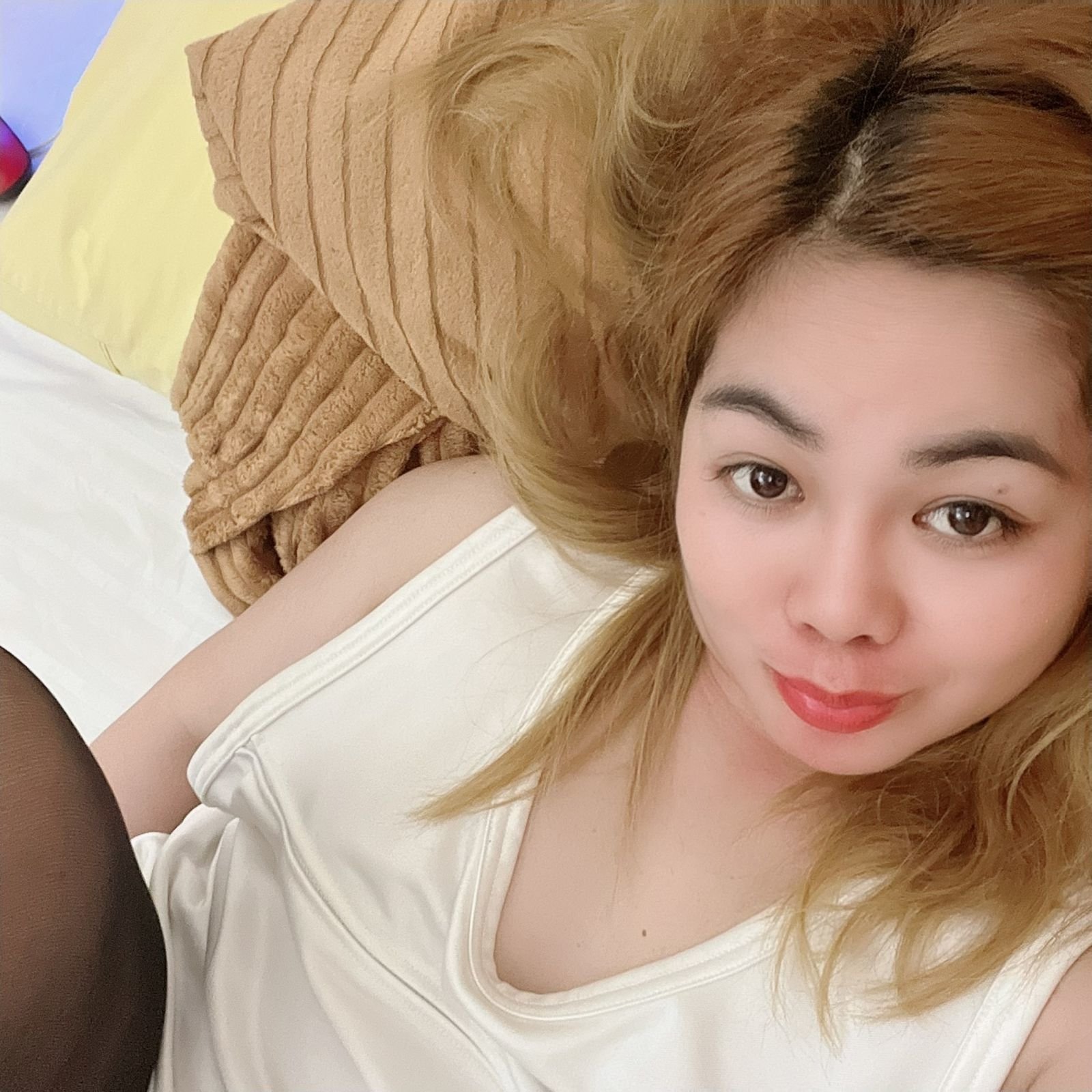 Bea 3, Filipino escort in Dubai