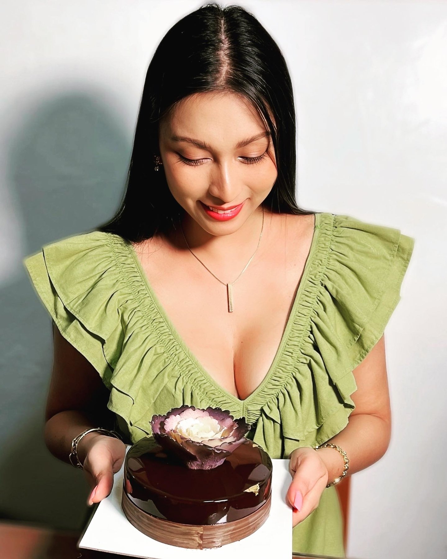 Bianca Lim, Filipino Transsexual escort in Hong Kong