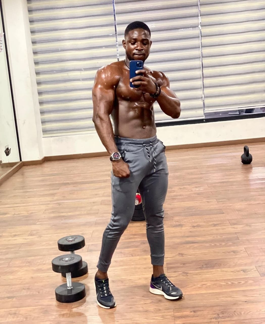 Cboy, Liberian Male escort in Dubai