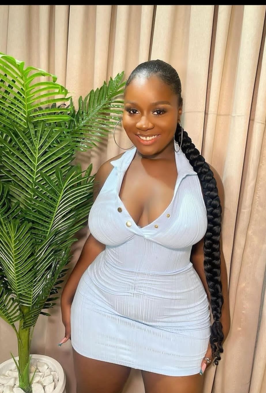 Chindin, Ghanaian escort in Beirut