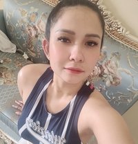 Hoe, Filipino escort in Dubai