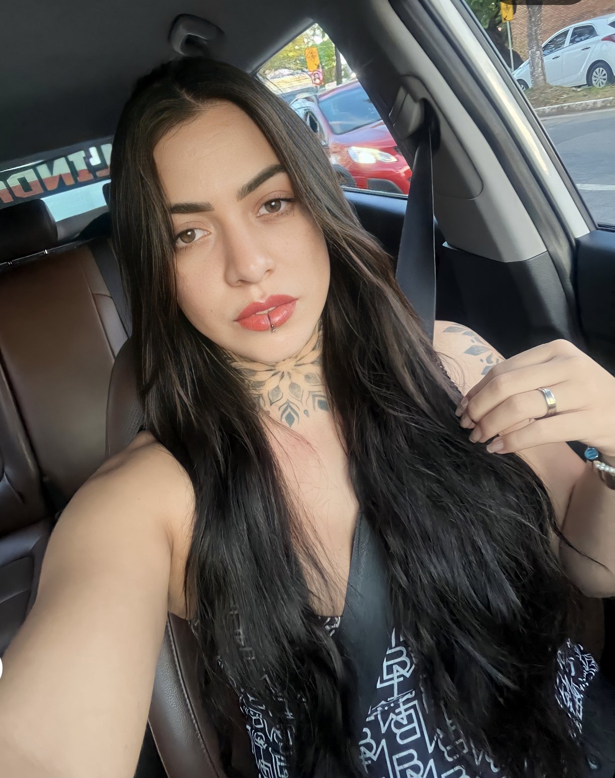 Ingrid, Brazilian adult performer in Dubai (3)