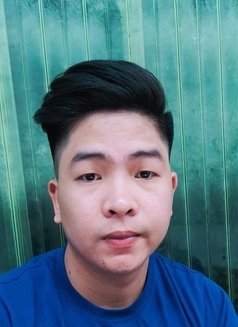 John Sy, Filipino masseur in Manila