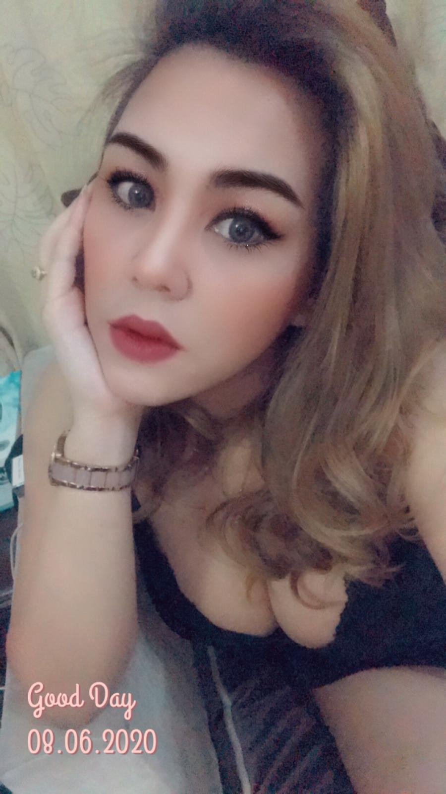 Julia, Thai escort in Al Manama (2)