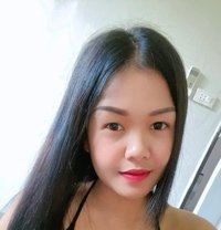 Kiki Minhan, Indonesio puta en Umm al-Qaiwain