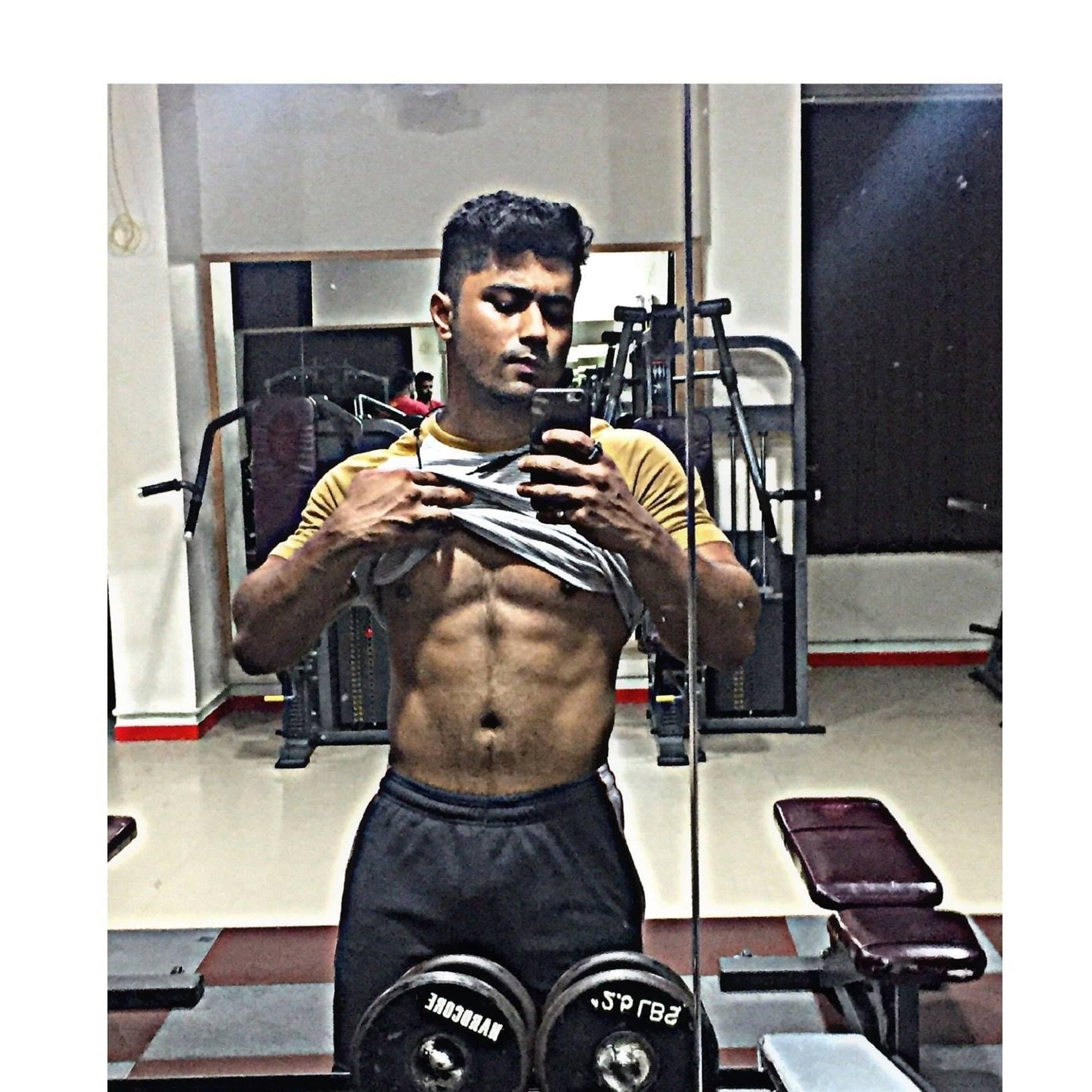 Danny, Indian Male escort in Mumbai (3)