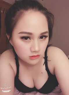 Linh. Milk, Vietnamese escort in Dubai