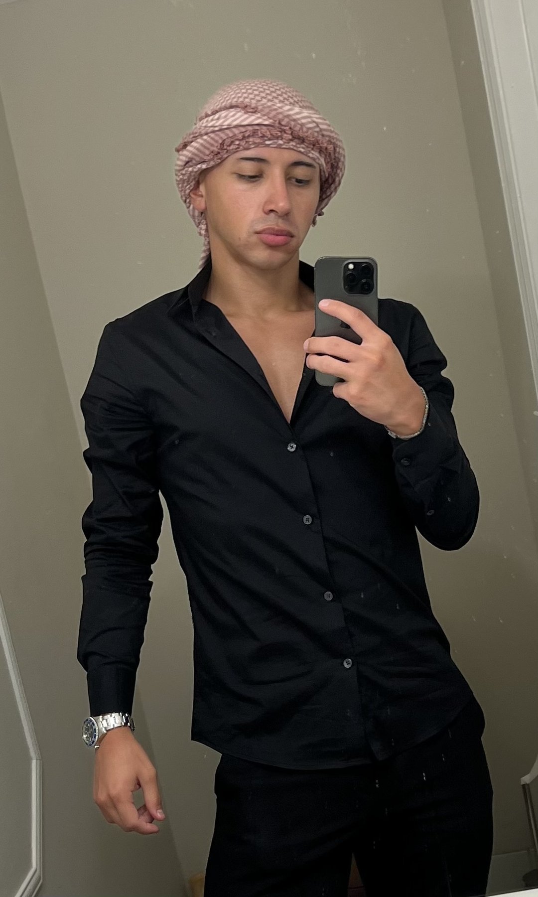 Mackenzie, Male escort in Dubai