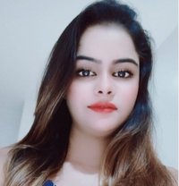 Maheen Sheikh, Pakistani escort in Doha