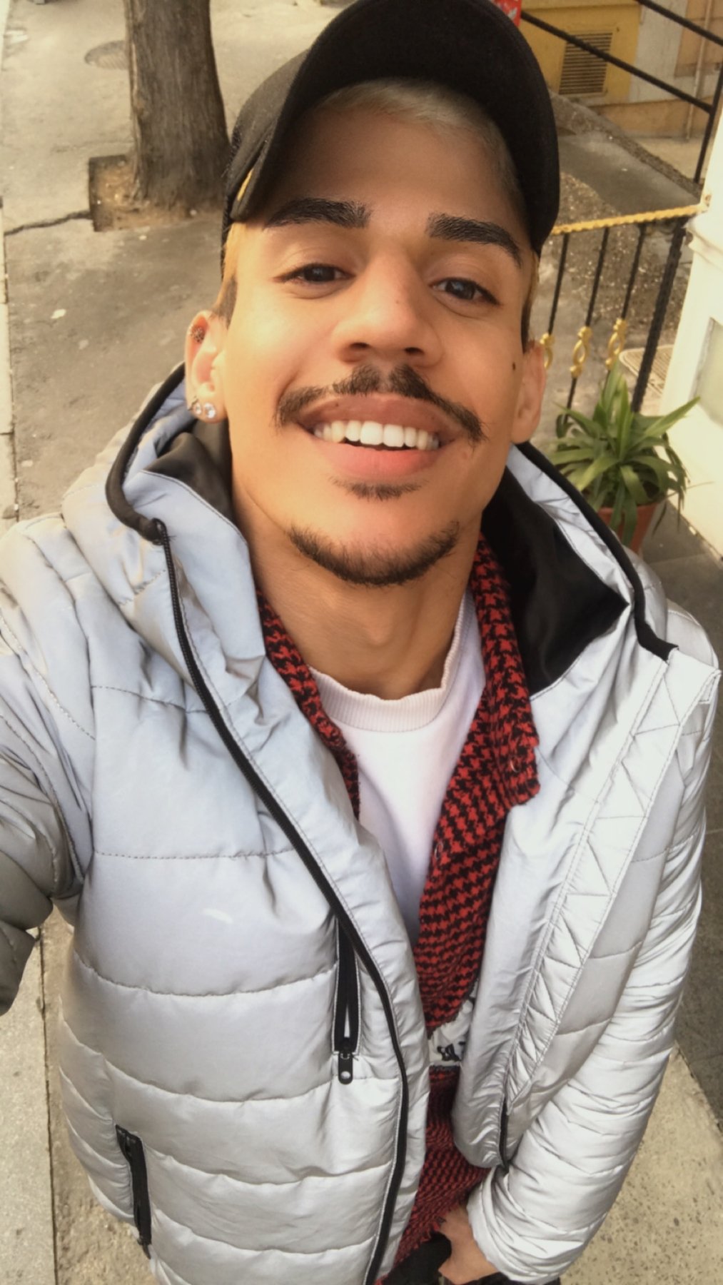 Manly Boy, Tunisian Male escort in İstanbul