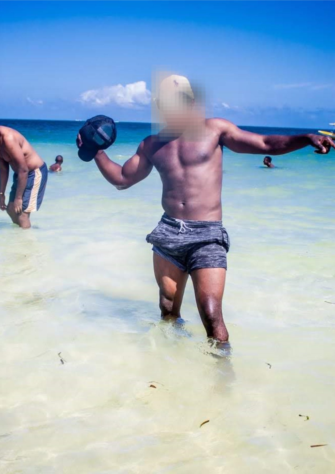 Master Jay, Kenyan masseur in Nairobi