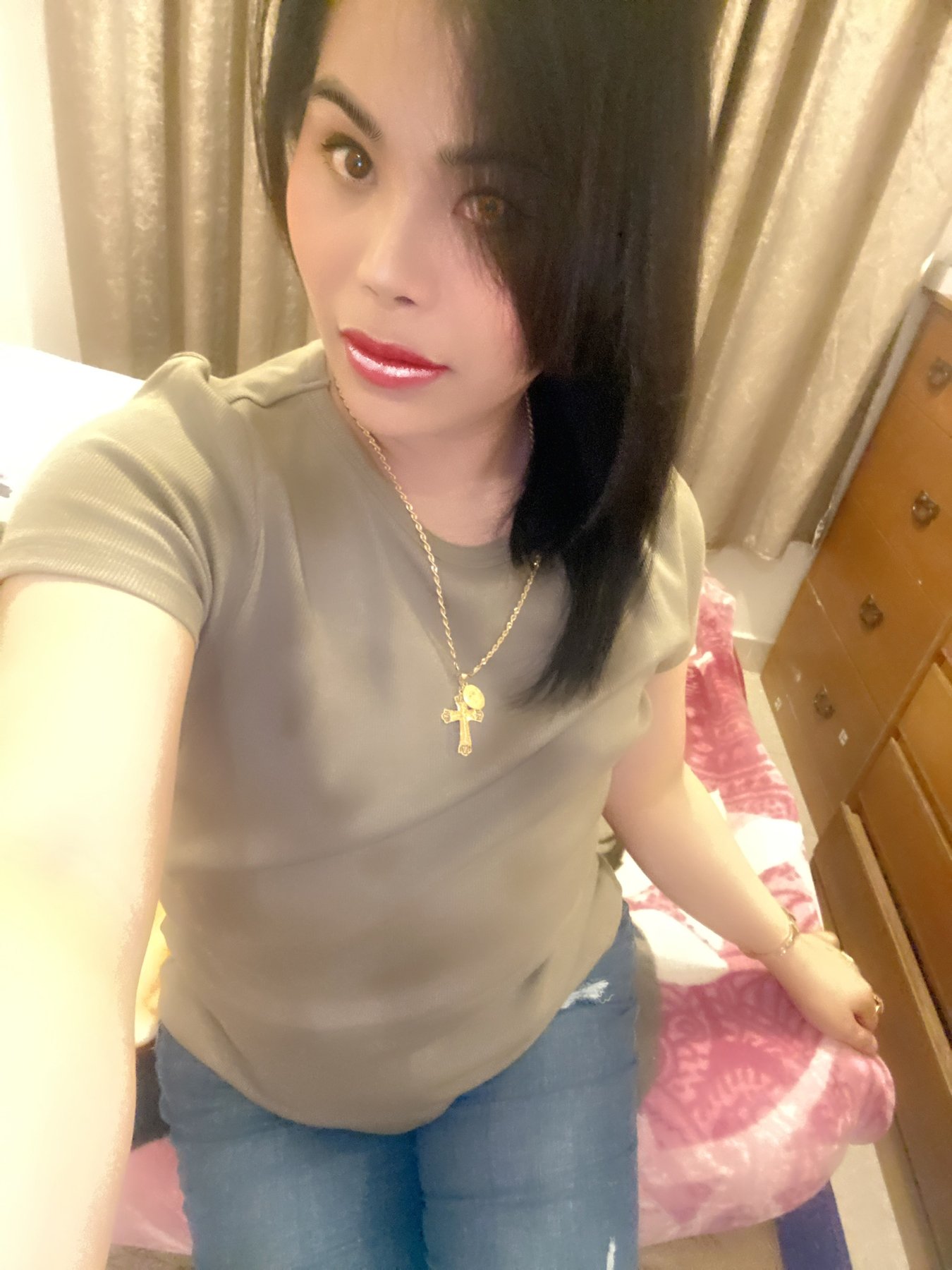 Mawly Filipino Masseuse In Kuwait