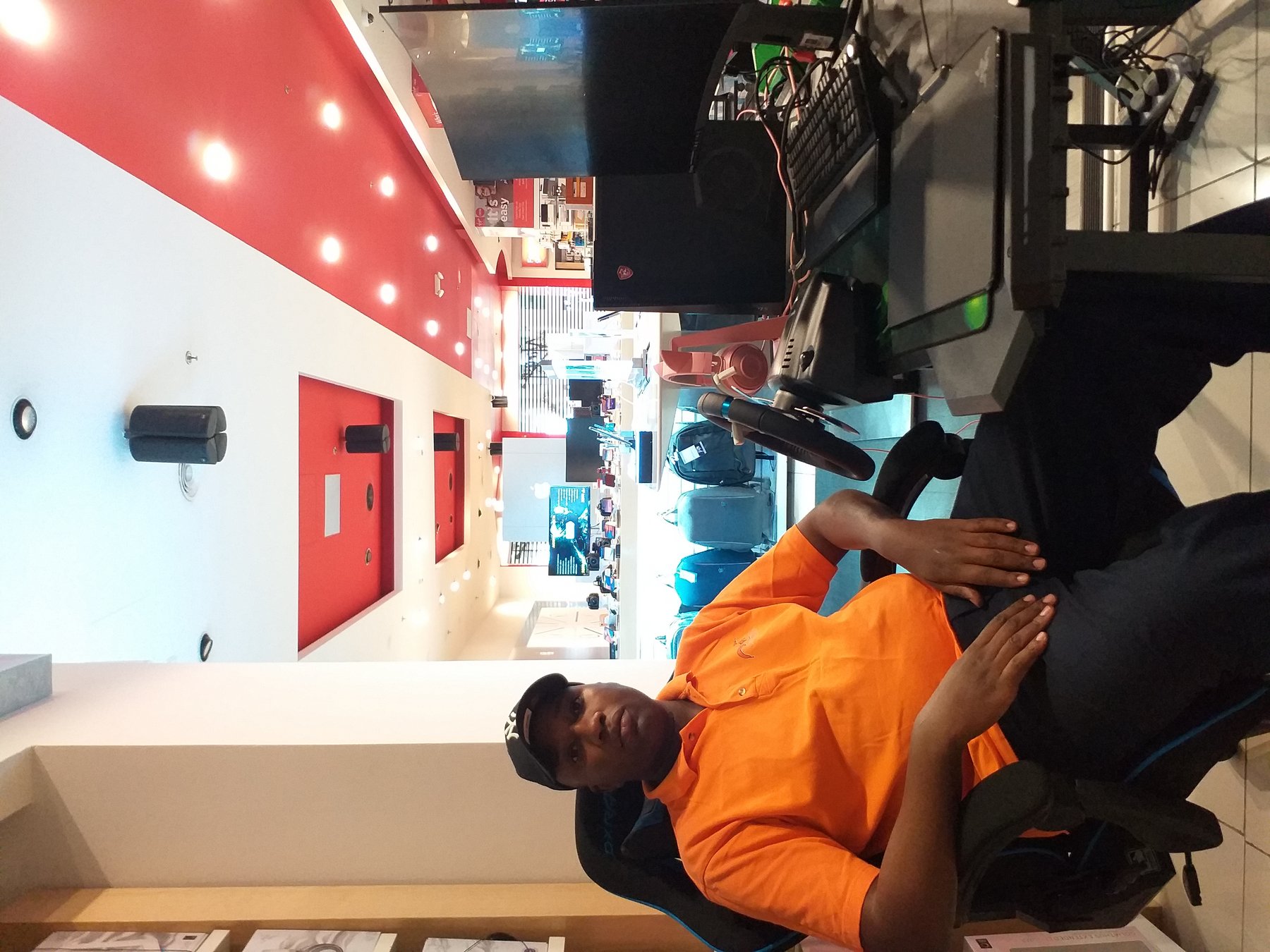 Meet Michael, Kenyan Male escort in Doha