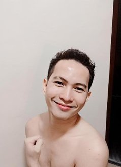 Nathan, Filipino Male escort in Manila (3)