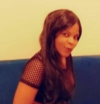 Nina, South African escort in Riyadh (3)