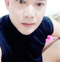 Nut, Thai masseuse in Muscat (2)