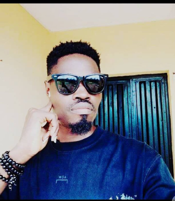 Obatope Araoye, Nigerian Male adult performer in Ibadan