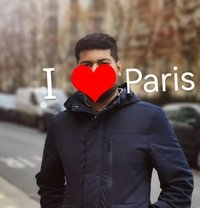 Robin, Bangladeshi Male escort in Paris
