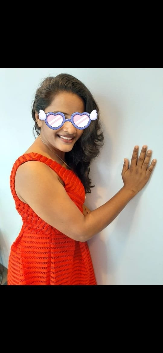 Roopa, Indian escort in Abu Dhabi