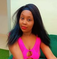 Ruby, South African escort in Riyadh (2)