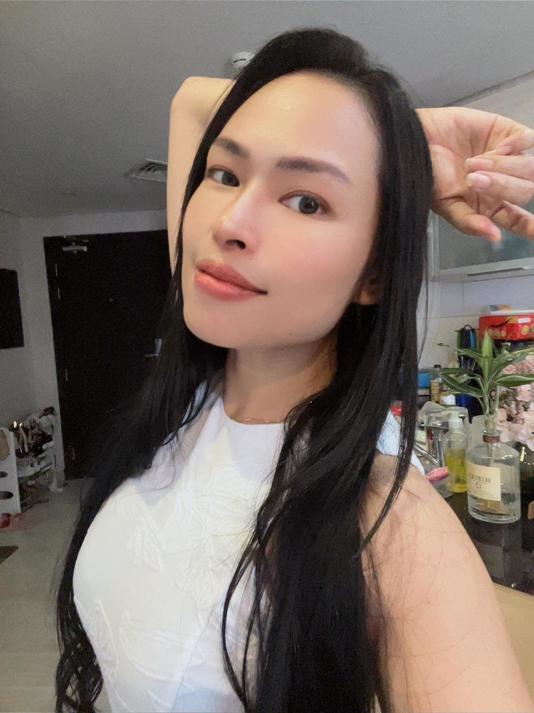 Sara, Thai escort in Düsseldorf
