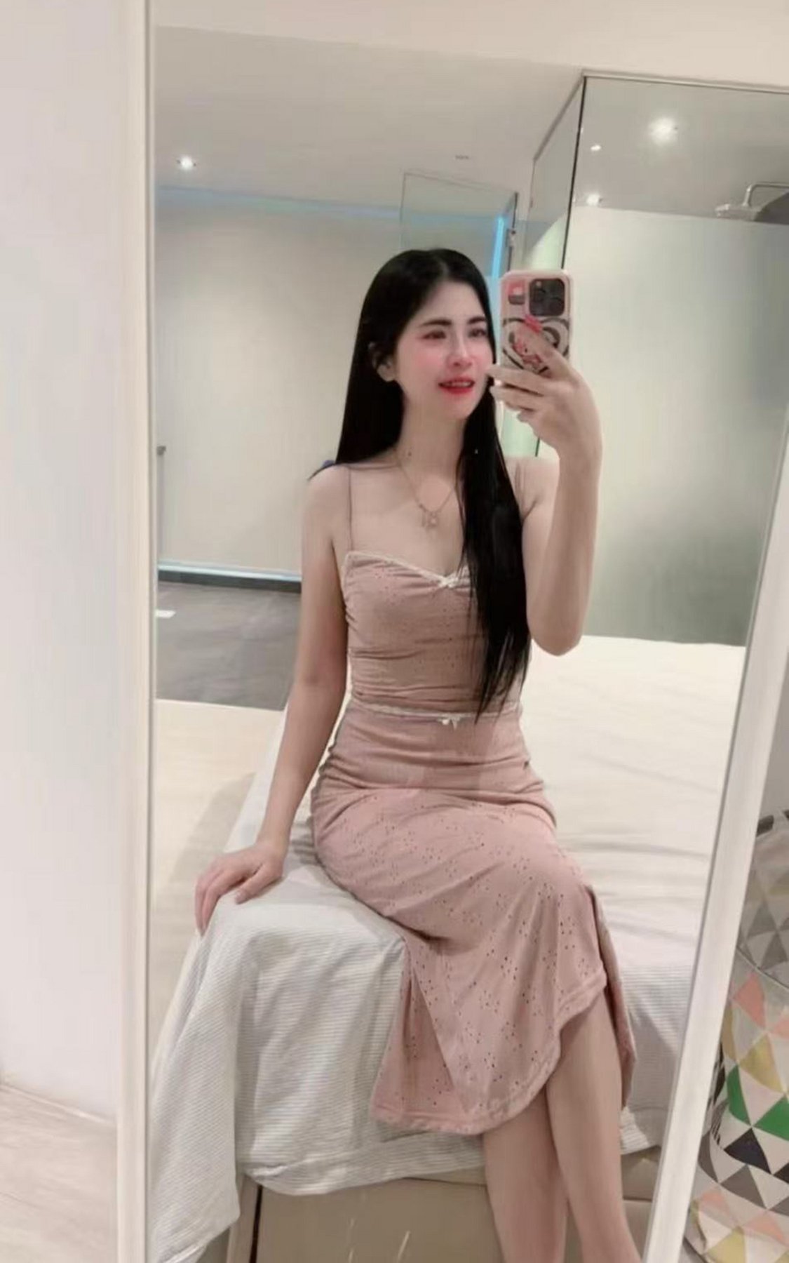 Taly Full Service Escort, Thai escort in Prague (Praha)