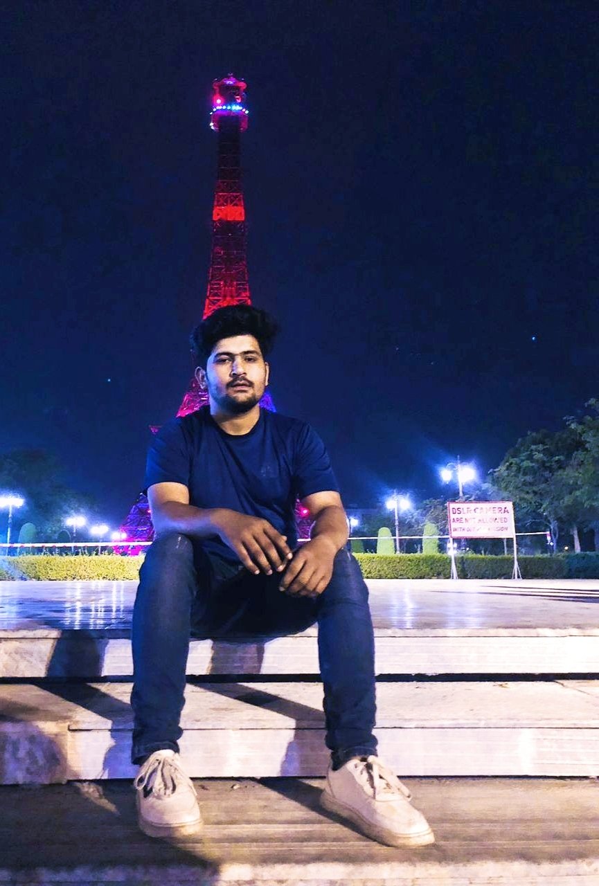 Umar Ch, Pakistani Male adult performer in Lahore