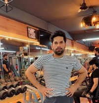 Vicky, Indian Male escort in New Delhi (5)